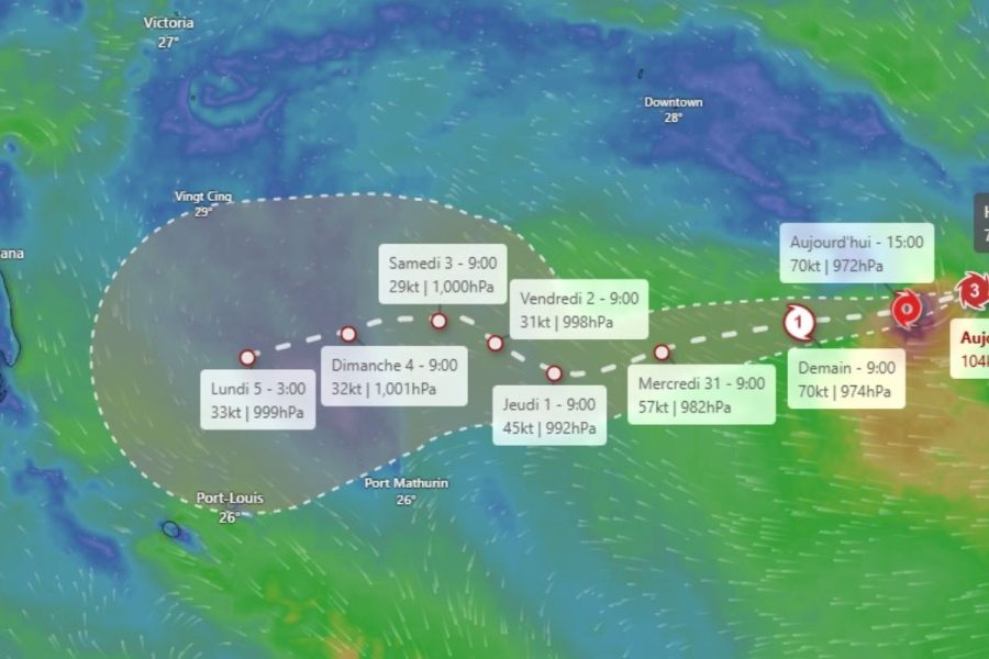 Tempête tropicale devenue cyclone intense : Grant sous surveillance ...